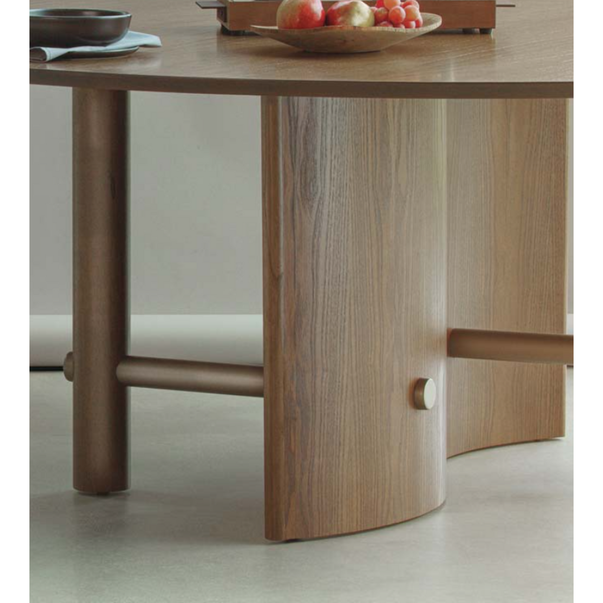 Mesa de Comedor Loretta Redonda EB DK – Addison House Panama